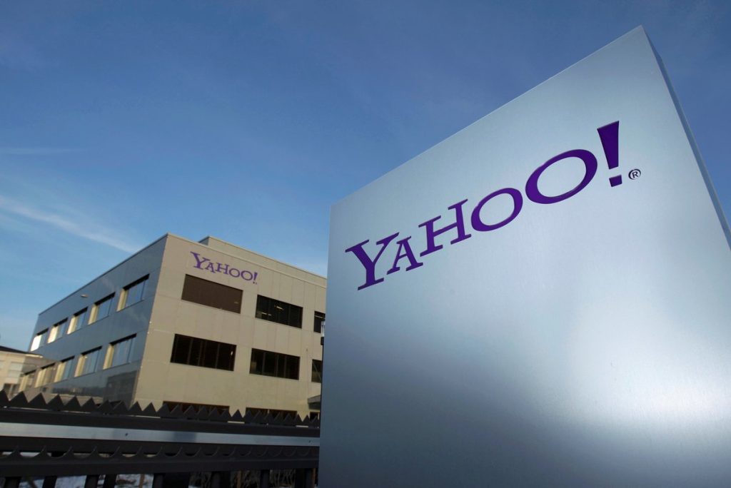 Yahoo Bots presenta al asistente personal Blitz – Clases de Periodismo
